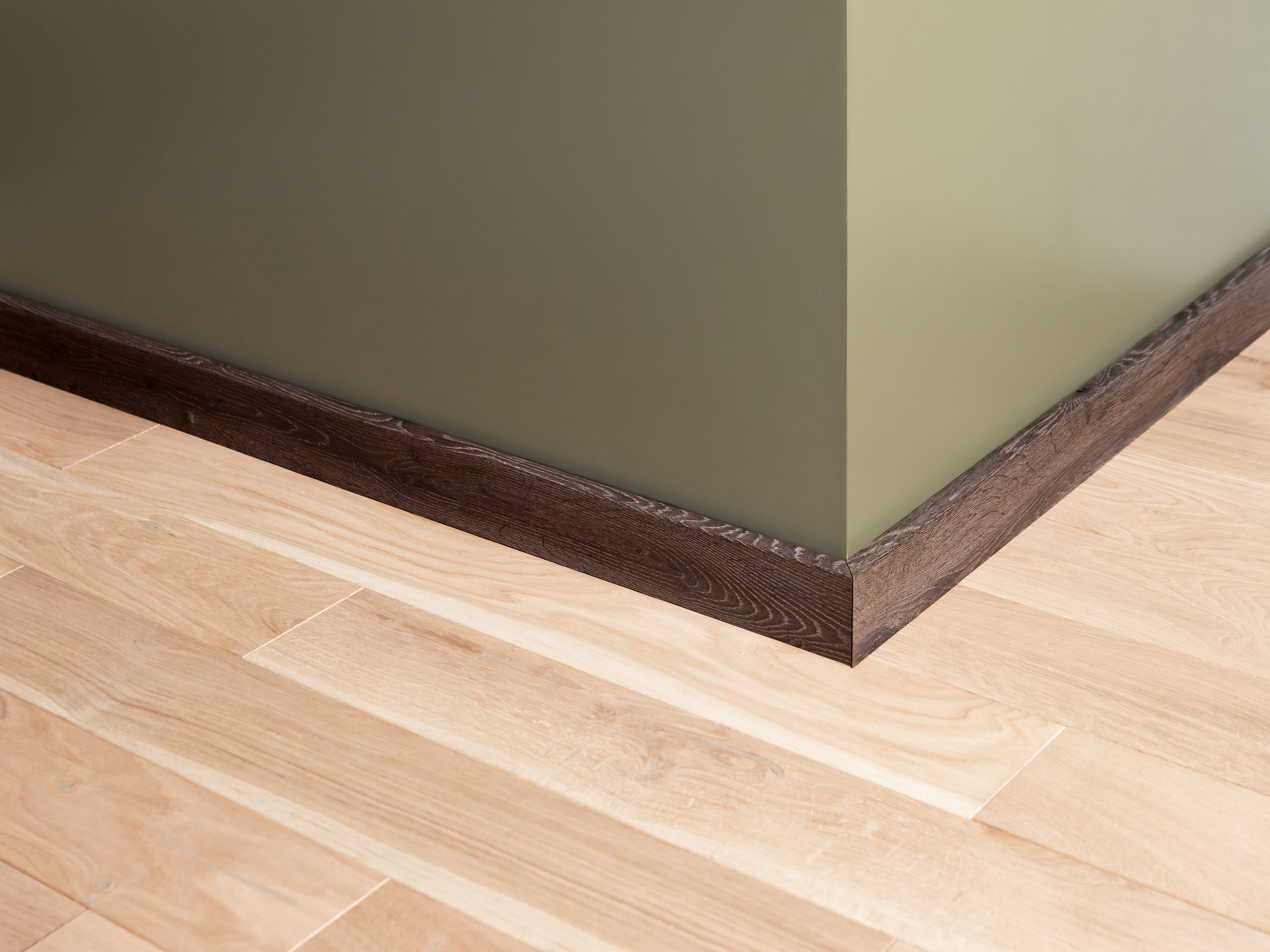Solid Wood Skirting Boards – Premium Profiles & Finishes | Lignau